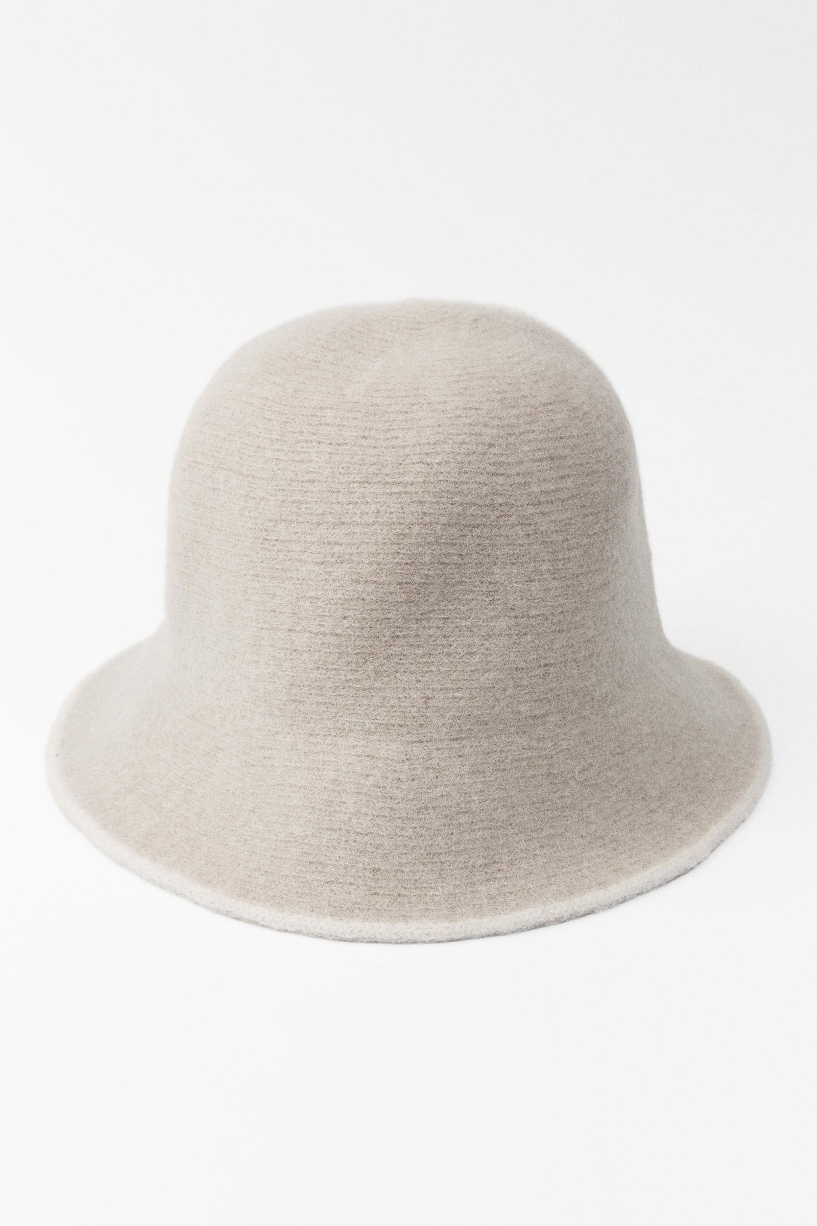 Fashion People Keep Wearing Cloche Hats | Who What Wear