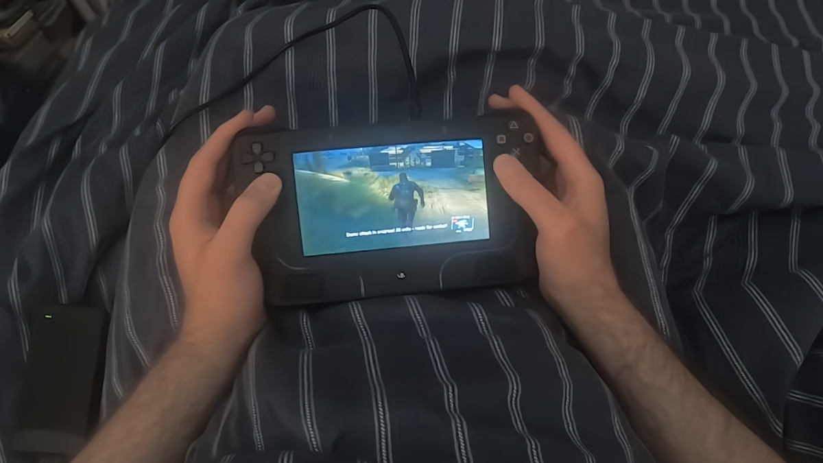 Modder turns a PlayStation 4 Slim into a handheld console | Tom's Hardware