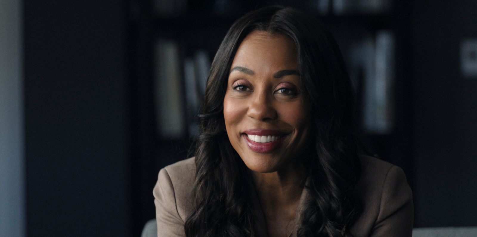 'The Morning Show' Star Karen Pittman on Mia's Shocking Decision ...