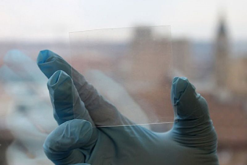 Flexible polymer smartphone display unveiled | IT Pro