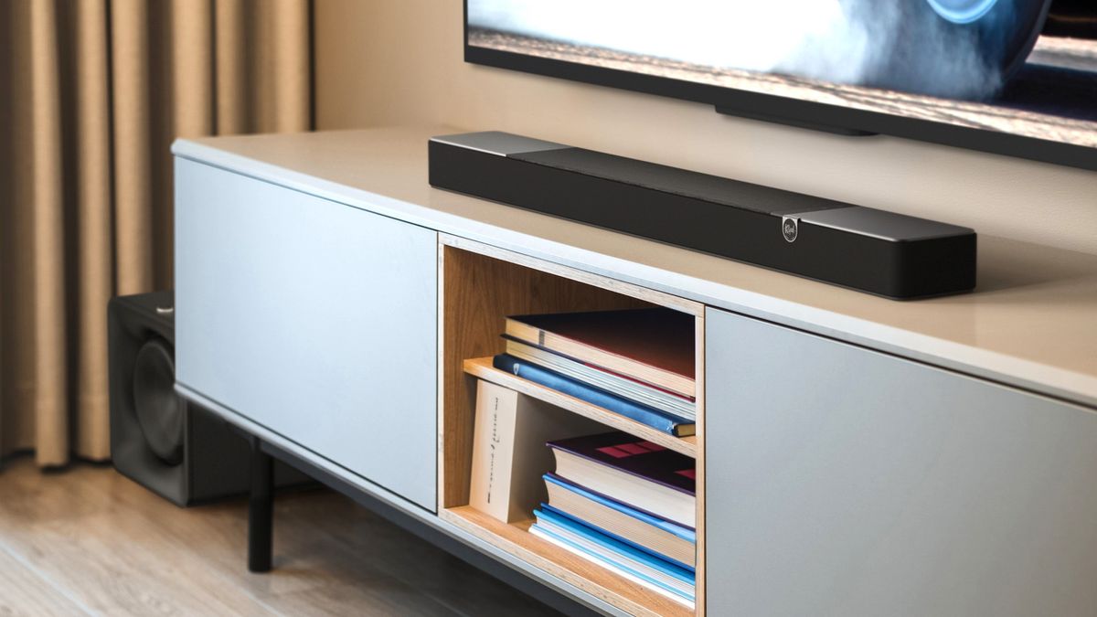 I test speakers for a living, and this Klipsch Dolby Atmos soundbar ...