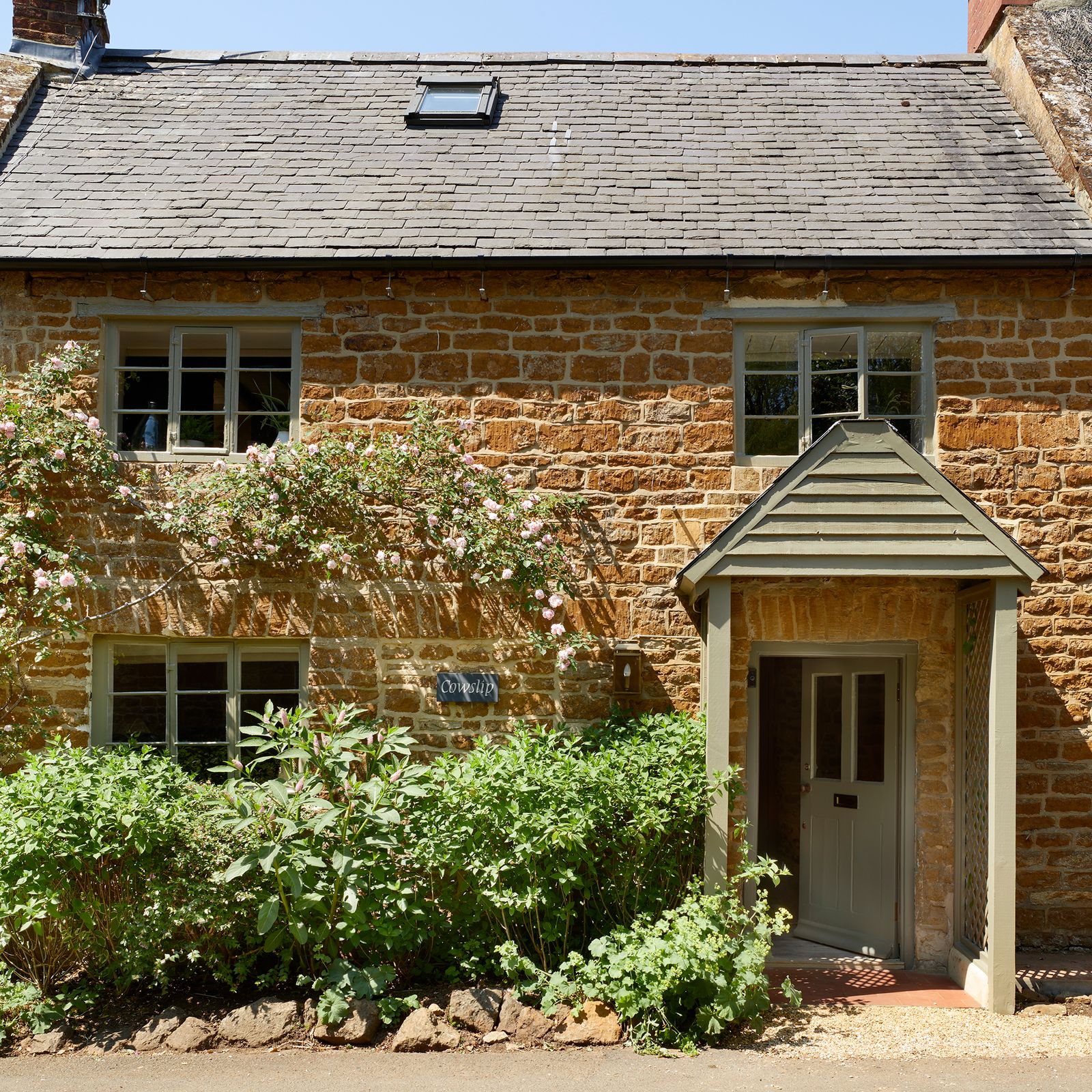 This Cotswolds cottage is filled with genius space-saving designs ...