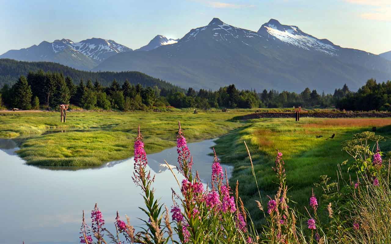 Early Retirement Cities: 21 Great Places Near the Mountains to Retire ...