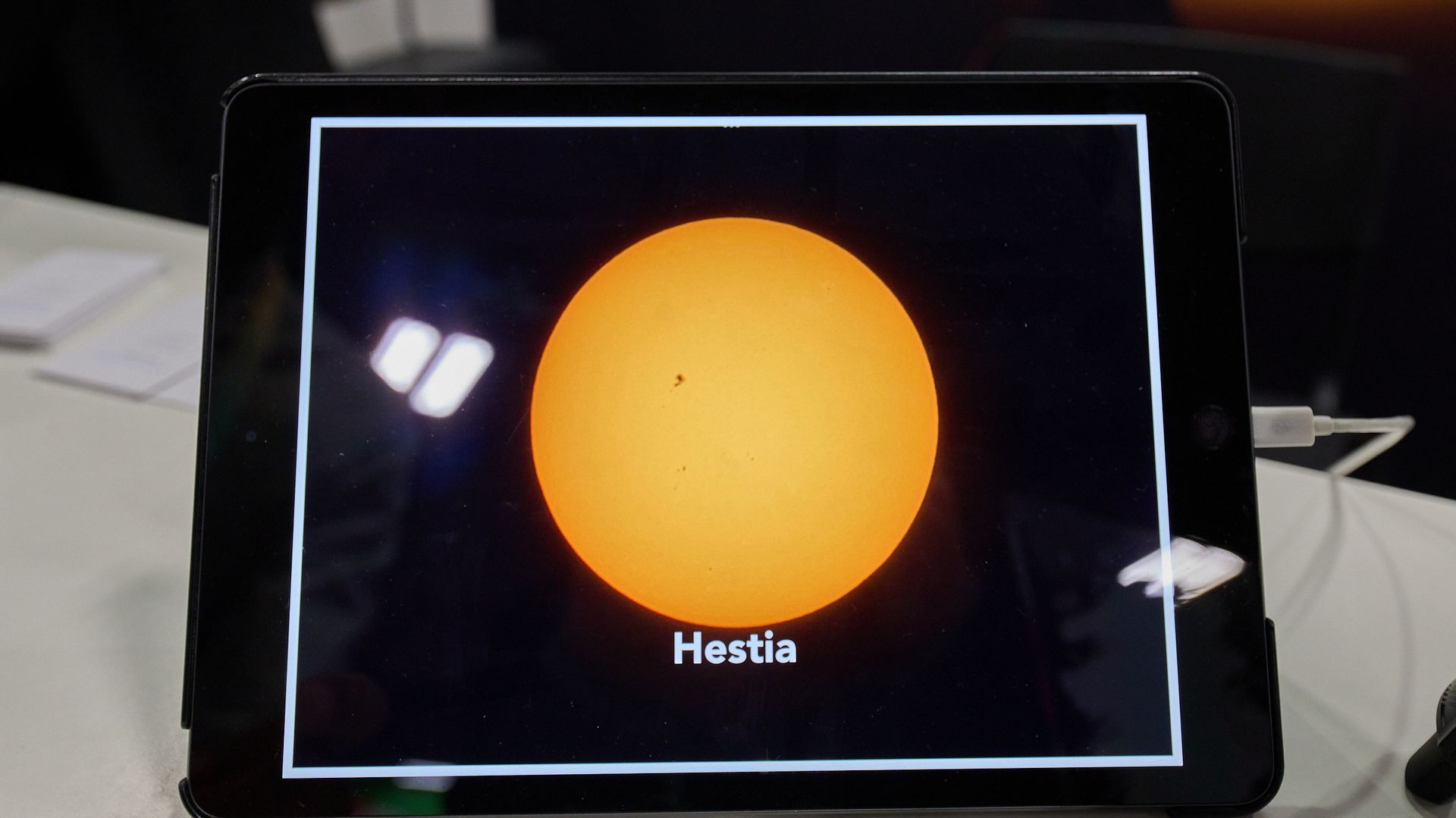 Hestia launches world's first mobile phone-based 25x star spotter ...