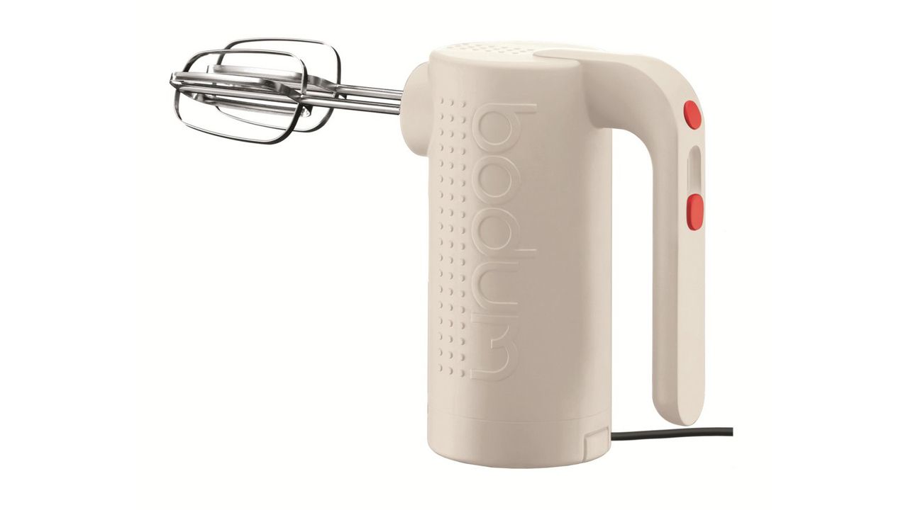 Best hand mixer: 9 handy buys for fast food and small kitchens | Real Homes