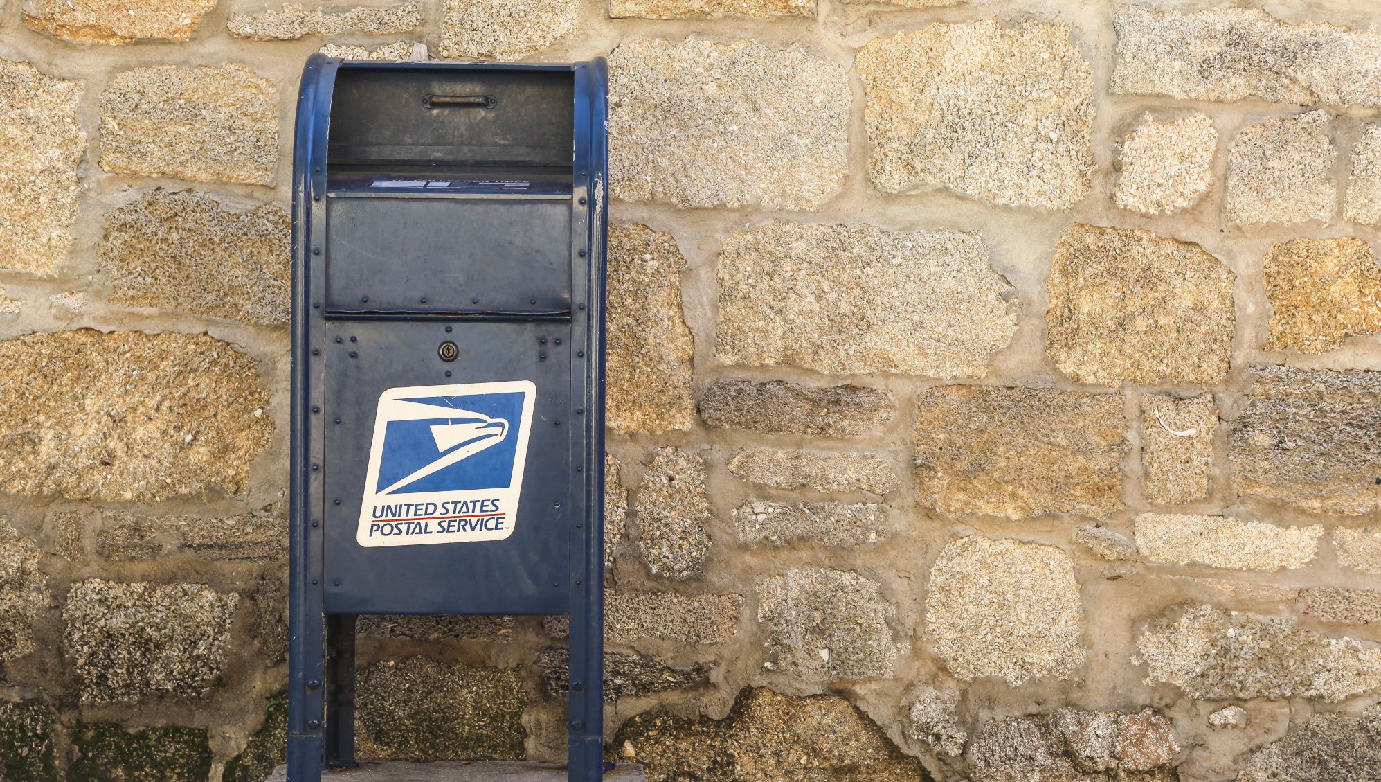 Fake post-office apps are trying to steal your money — avoid these now ...