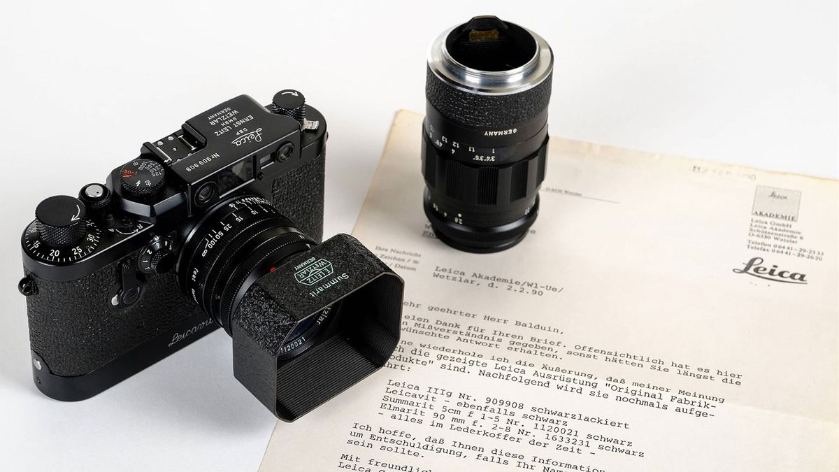 Collector makes $450,000 profit on rare camera and lenses | Digital ...