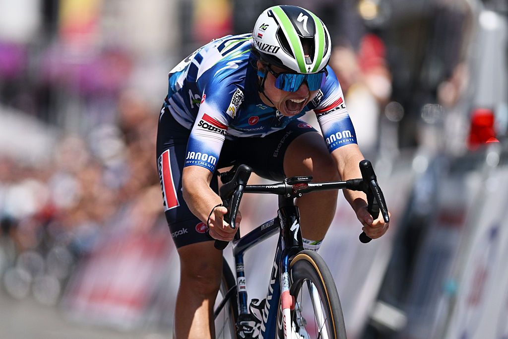 Belgian Road Championships: Justine Ghekiere flies to road race victory ...