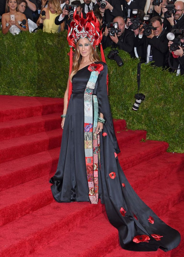 100 Times Celebrities Wore the World's Most Uncomfortable-Looking ...