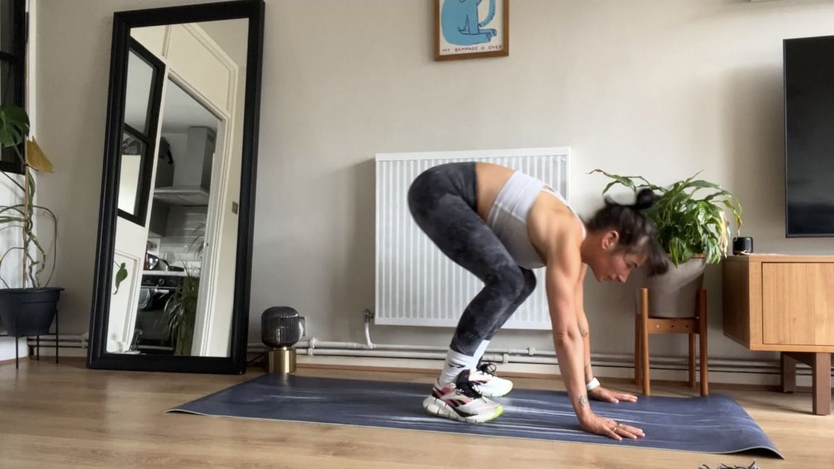 I’m a personal trainer — this 3-move bodyweight workout builds full ...