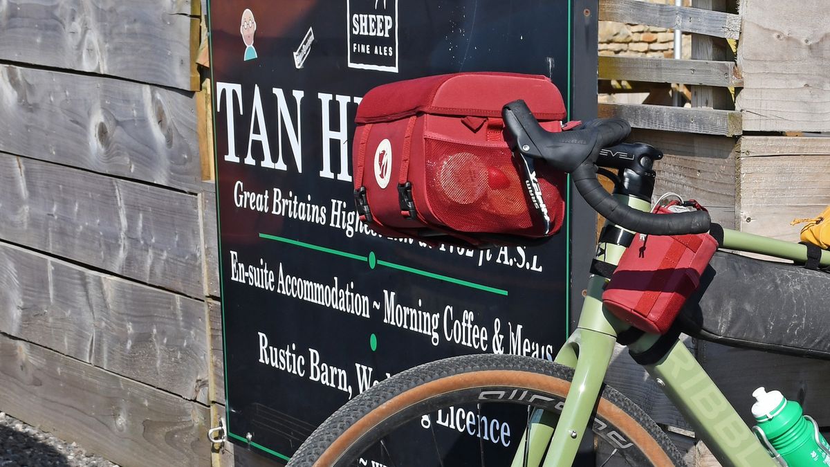 Fjällräven/Specialized handlebar bag and rack review | Advnture