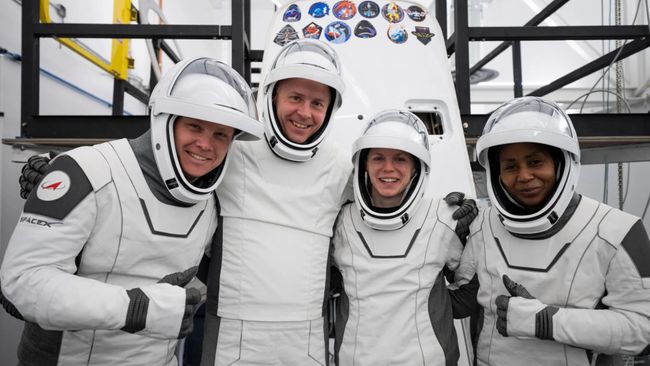 SpaceX to resume astronaut launches on Aug. 18 with Crew-9 mission to ...