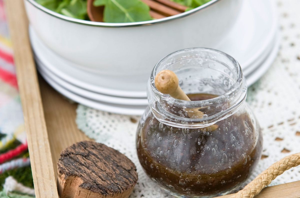 Rocket salad with balsamic dressing Recipes | GoodtoKnow