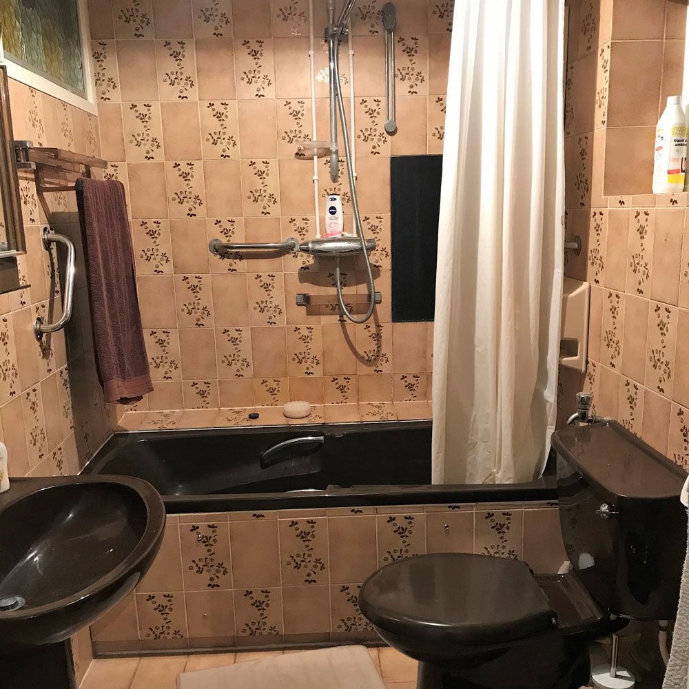 Britain's WORST bathroom has been revealed – worst bathroom | Ideal Home