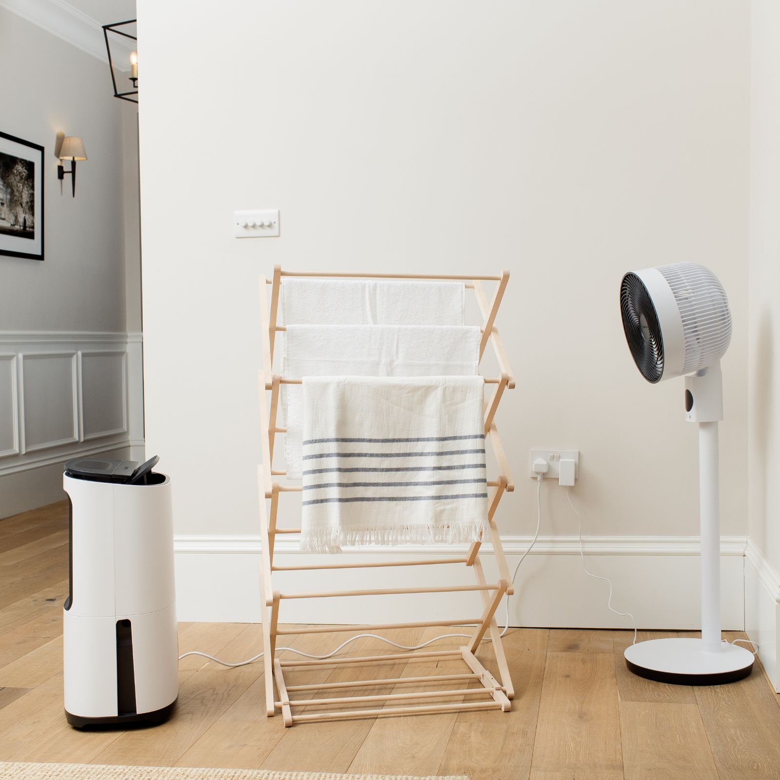 How to dry a room without a dehumidifier: expert tips | Ideal Home