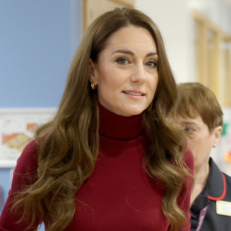 In Rare Announcement, Kensington Palace Changes Stance on Princess Kate ...
