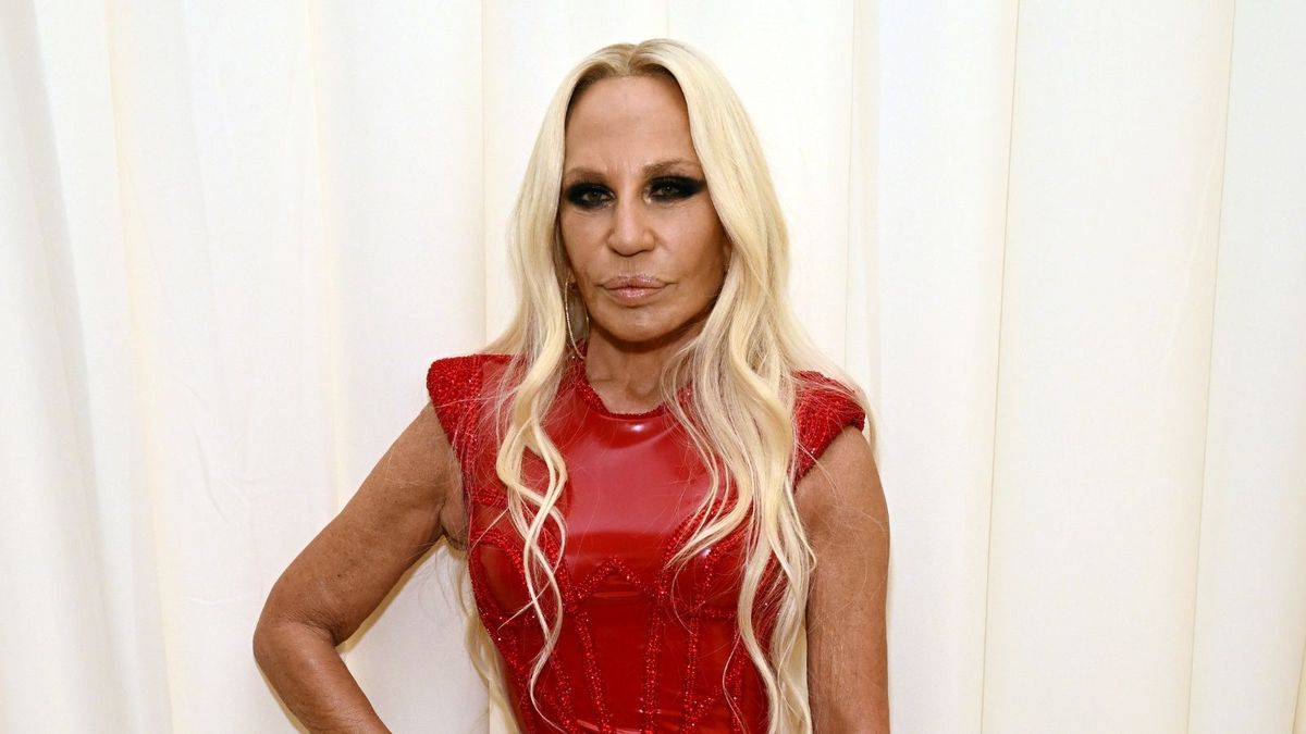 Donatella Versace's tree is fun but impeccably stylish | Homes and Gardens