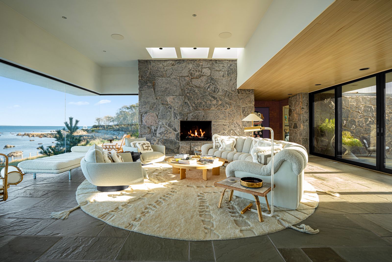 Modernism for sale: a Norman Jaffe-designed icon on Shelter Island hits ...