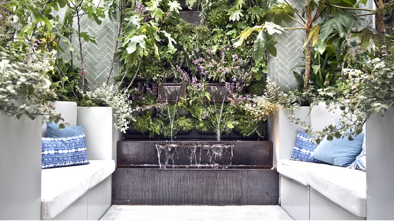 Garden wall paint ideas: 10 ways to add standout color | Homes and Gardens