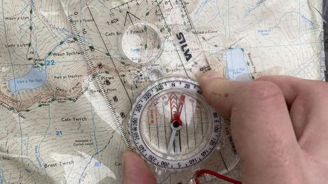 How to take a bearing: navigate the wild | Advnture