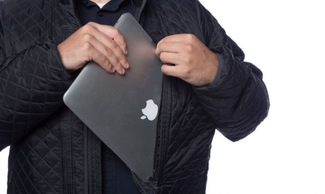 New Jacket Can Hold Two Full-Size Laptops in Its Pockets | Laptop Mag