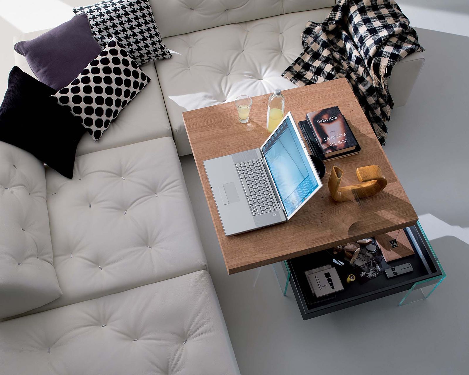 8 laptop storage ideas to store your computer at home | Livingetc