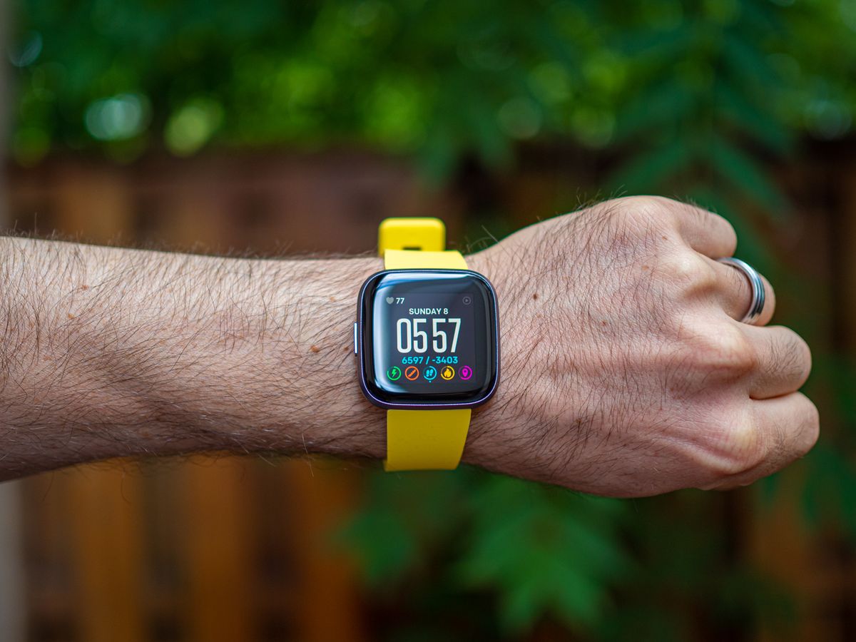 Fitbit Versa 1 vs. Fitbit Versa 2: What's the difference (and should ...