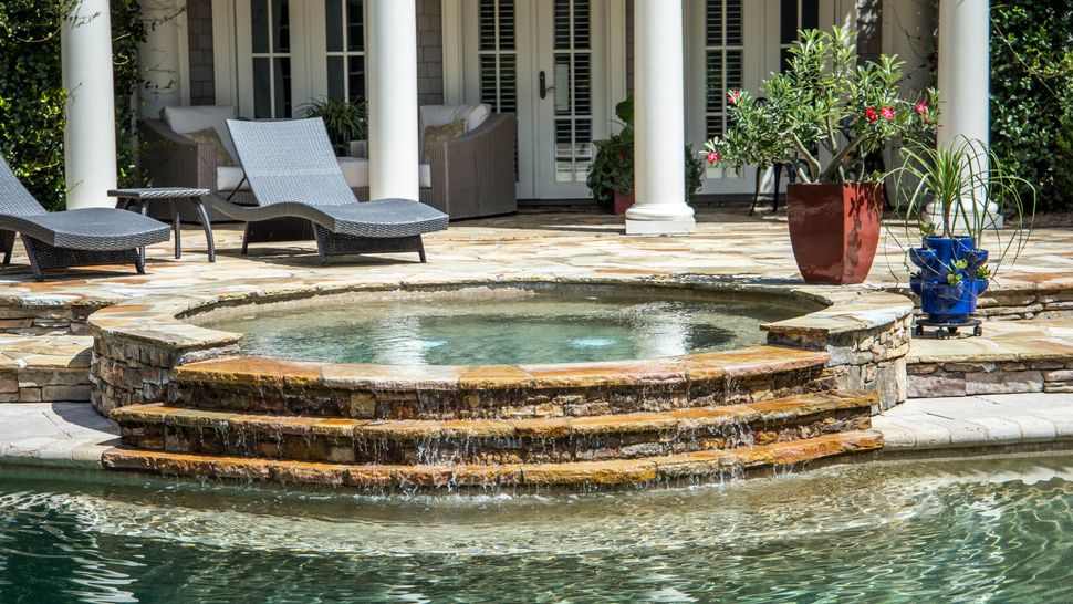 What type of hot tub should I buy? Everything you need to know | Tom's ...