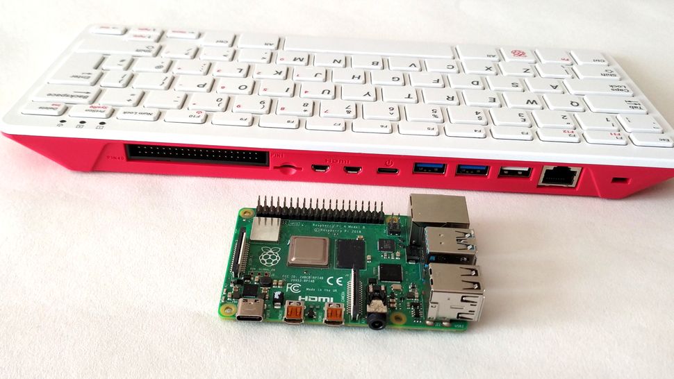 Raspberry Pi 400 Review: Faster CPU, New Layout, Better Thermals | Tom ...