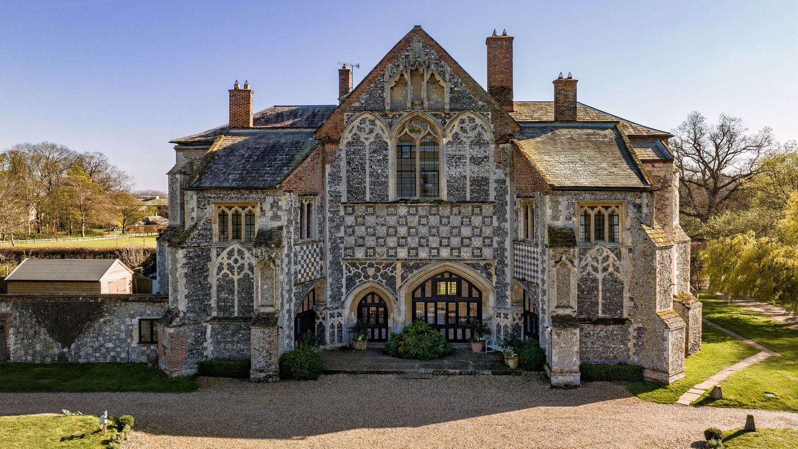 Why Butley Priory is the perfect party pad | Marie Claire UK