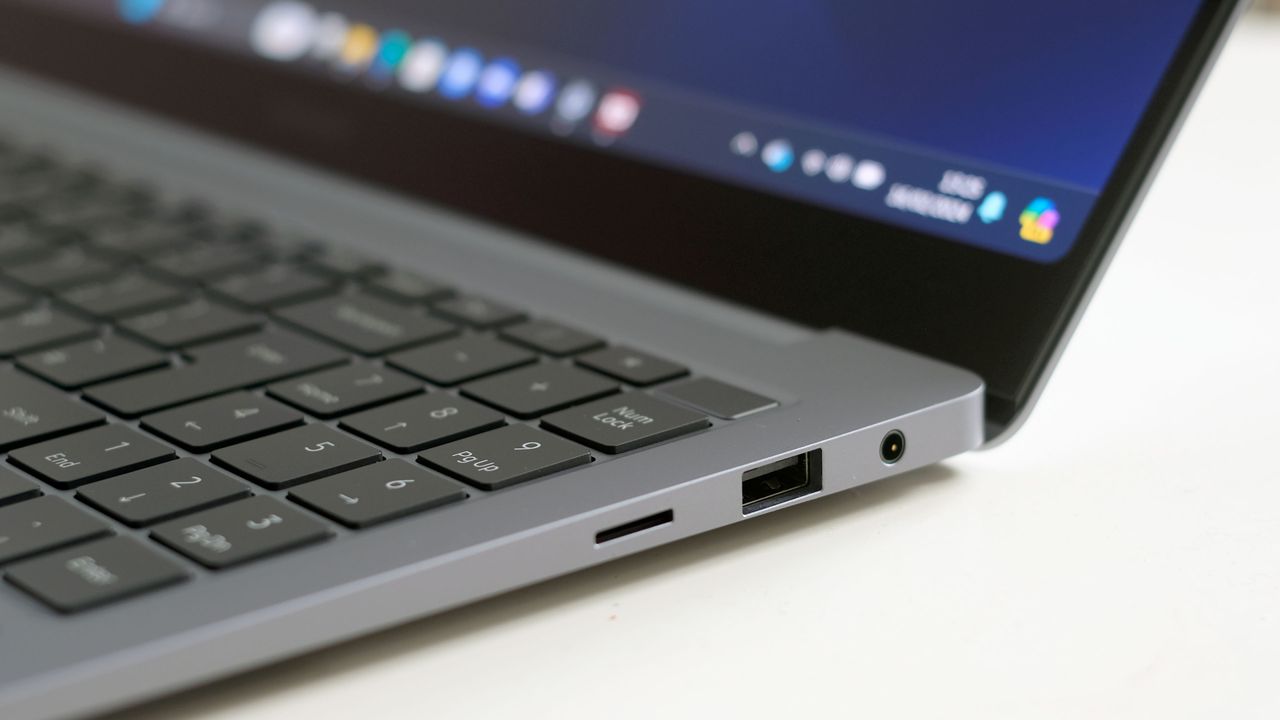Samsung Galaxy Book 4 Pro (16-inch) review: big-screen Windows ...