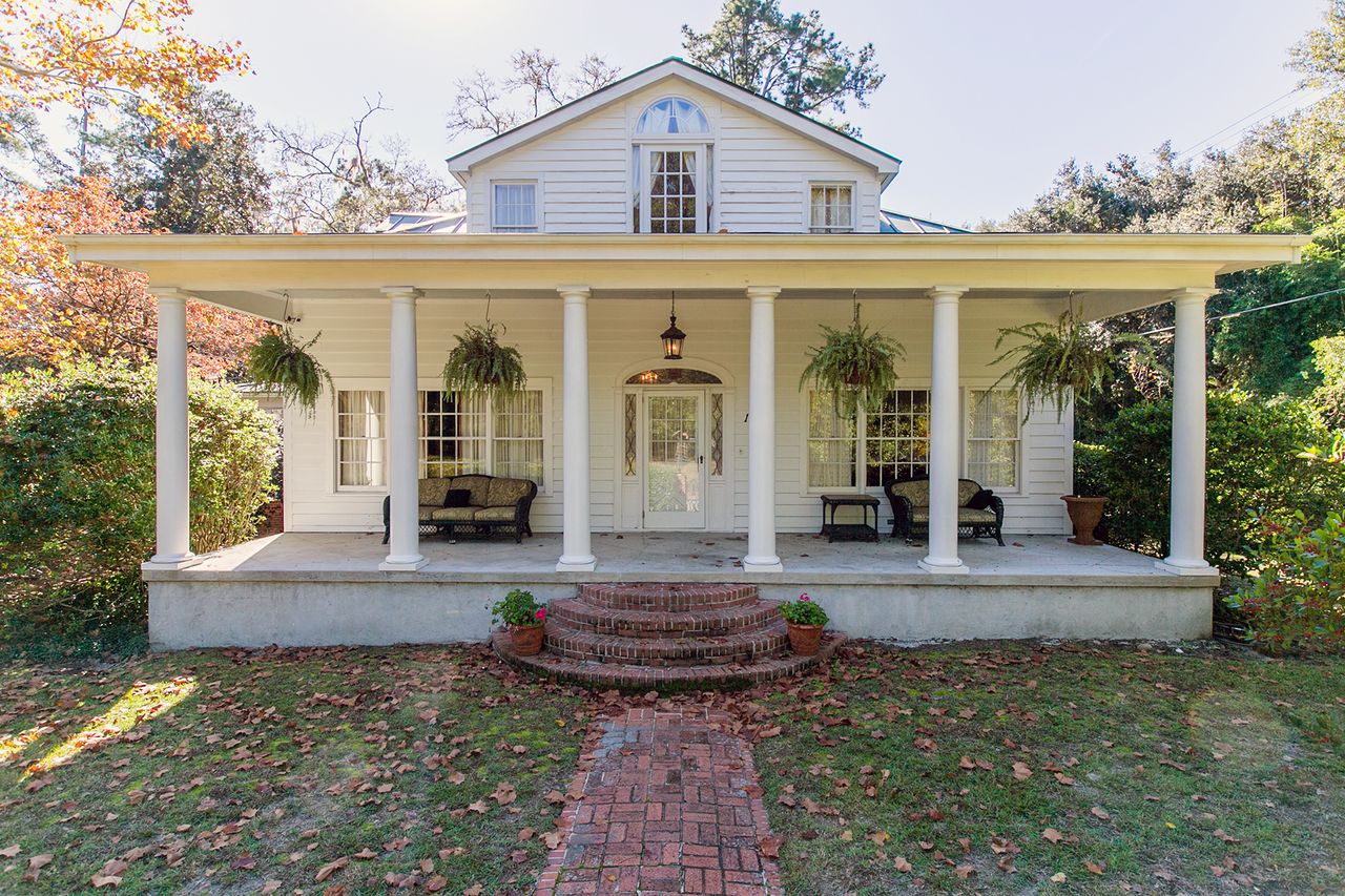 For sale: 7 distinguished homes with columns | The Week