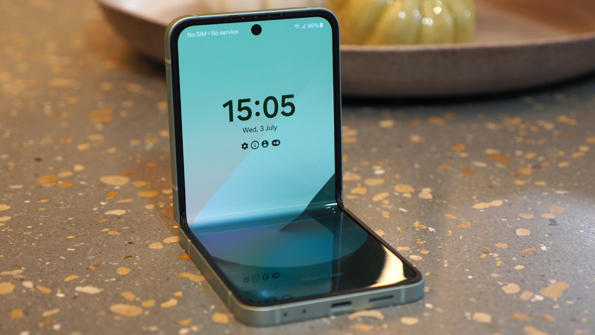 Samsung could launch a cheap flip phone soon | T3