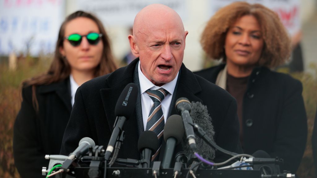 Trump administration targets former NASA astronaut Mark Kelly over ...