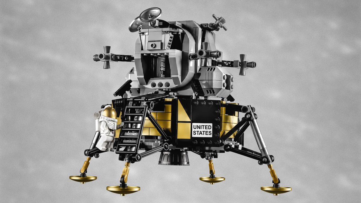 Lego's Epic Apollo 11 Lunar Lander Set in Photos | Space