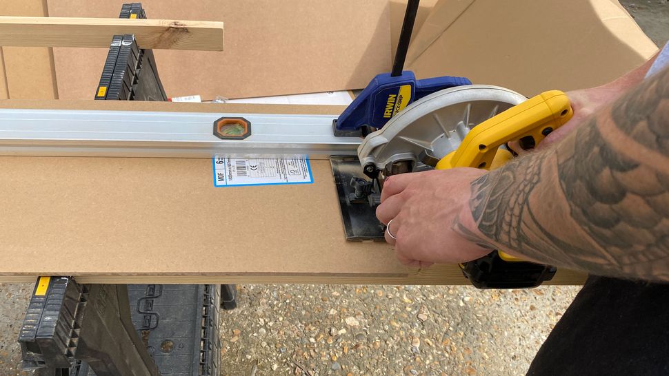 DIY Wall Panelling: How to Panel a Wall Step-by-Step | Homebuilding