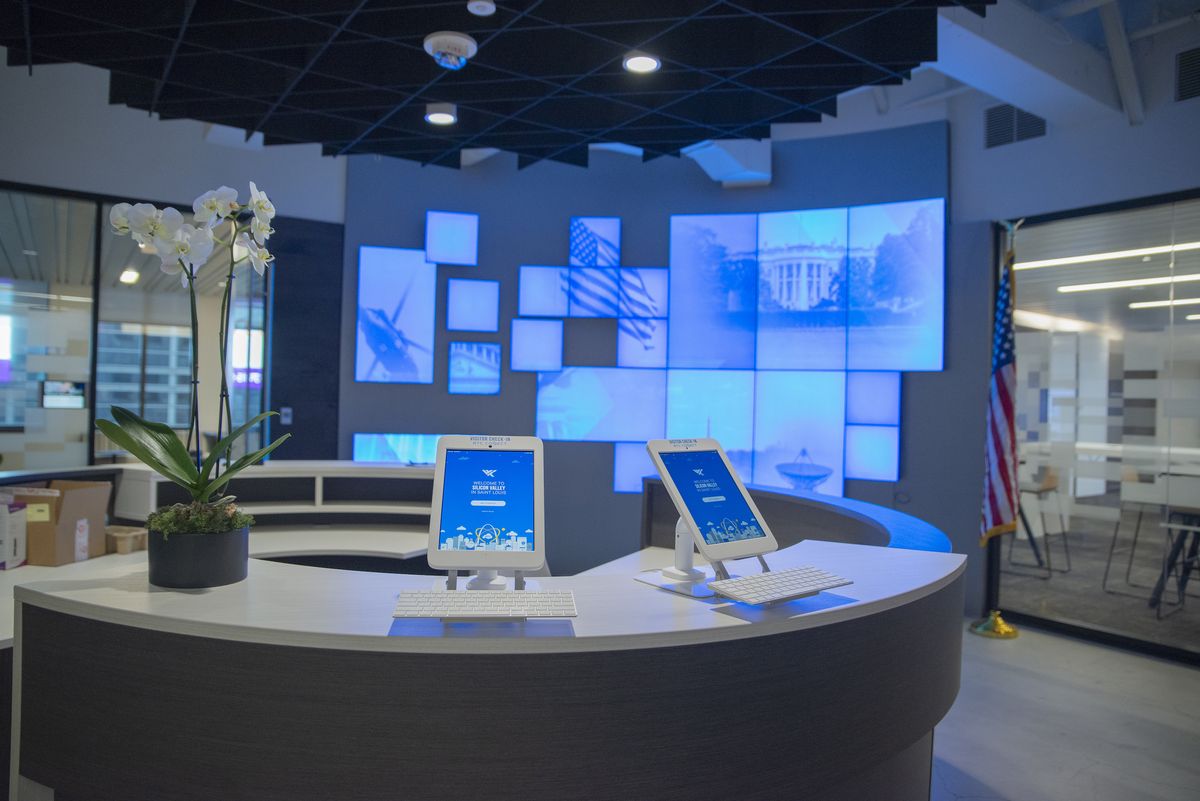 Video Wall Engages Visitors in New D.C.-based Technology Innovation ...