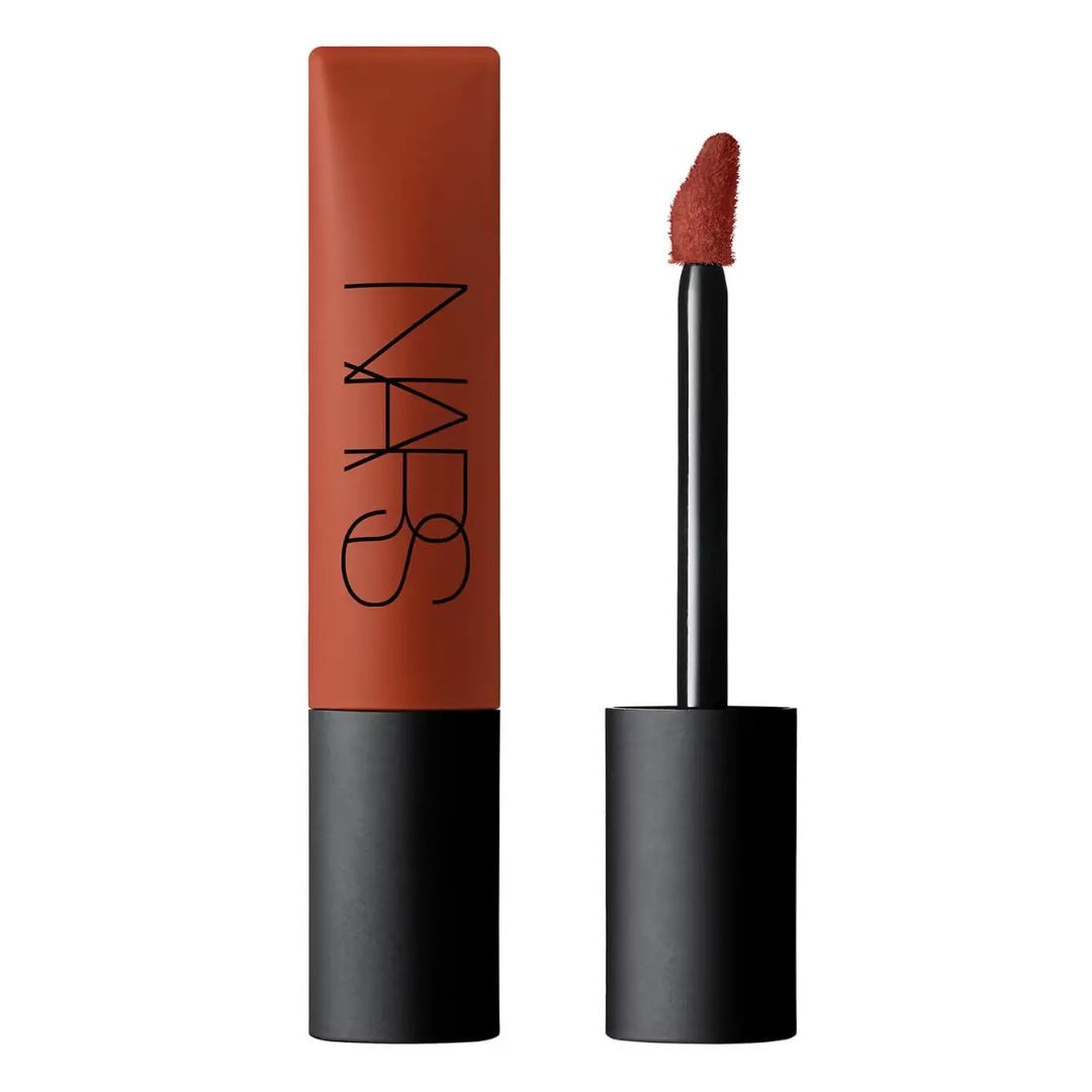 'Cloud lips' is the zero fuss make-up trend you need to try | Marie ...