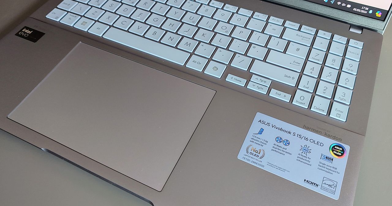 Asus Vivobook S16 (S5606) Review | IT Pro