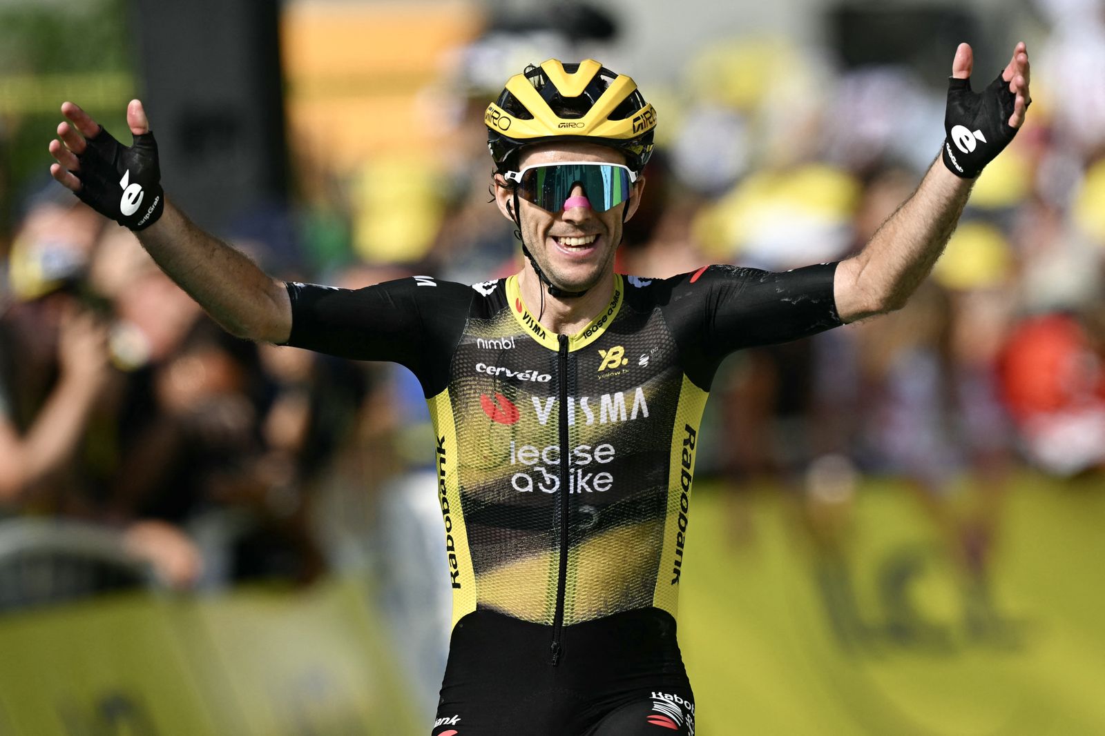 'I took it with both hands': Simon Yates victorious on Tour de France ...