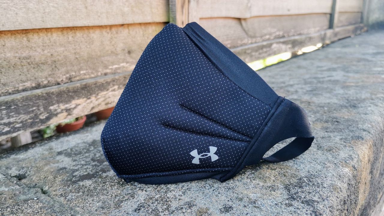 Under Armour SPORTSMASK review: face mask for exercise and running ...