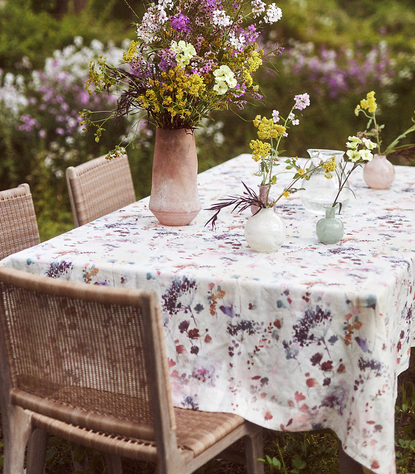 Ways to Style a Tablecloth — 3 Options for a Chic Tablescape | Livingetc
