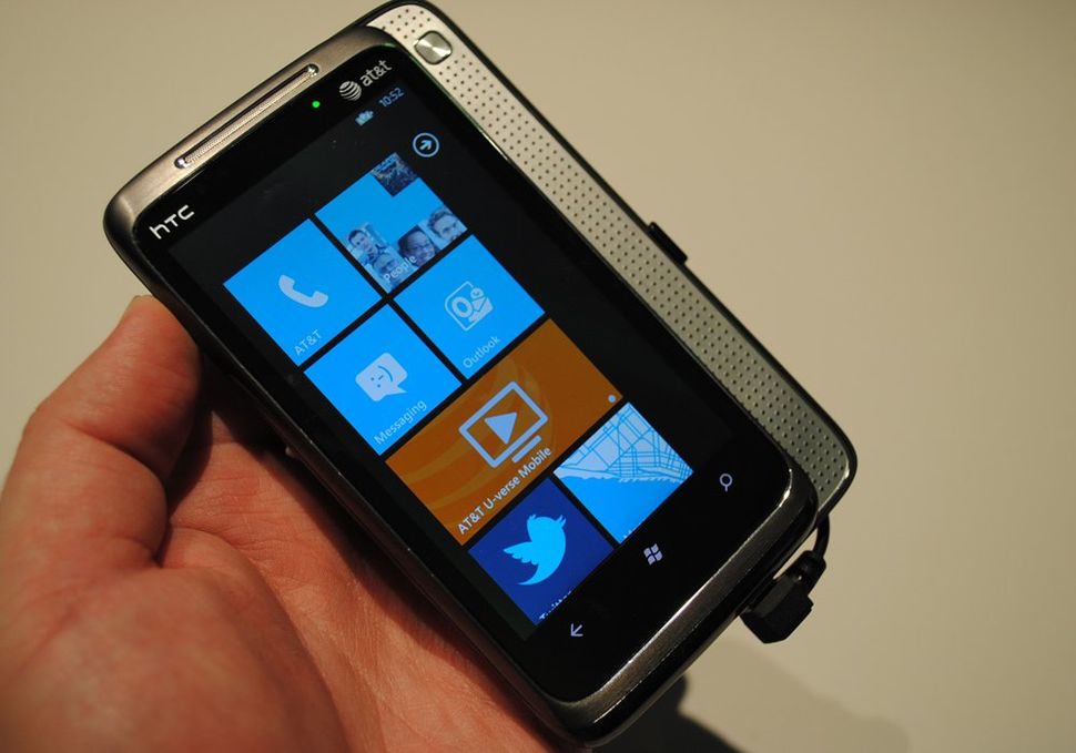 HTC Surround hands-on; Updated with Video! [Windows Phone 7 launch] | Windows Central