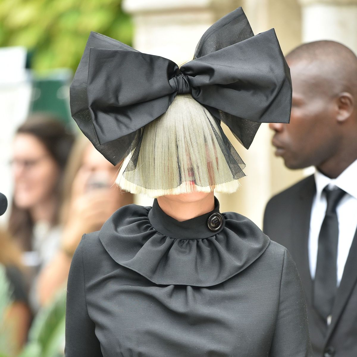 Sia Gets Real About Being Stood Up by Kanye West and Rihanna - Sia's ...
