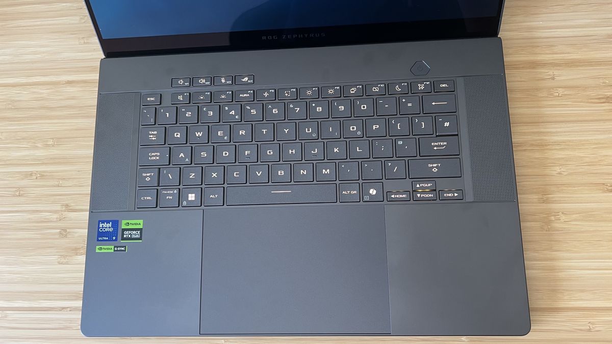 Asus ROG Zephyrus G16 (2025) review: "sharpens the Blade" | GamesRadar+