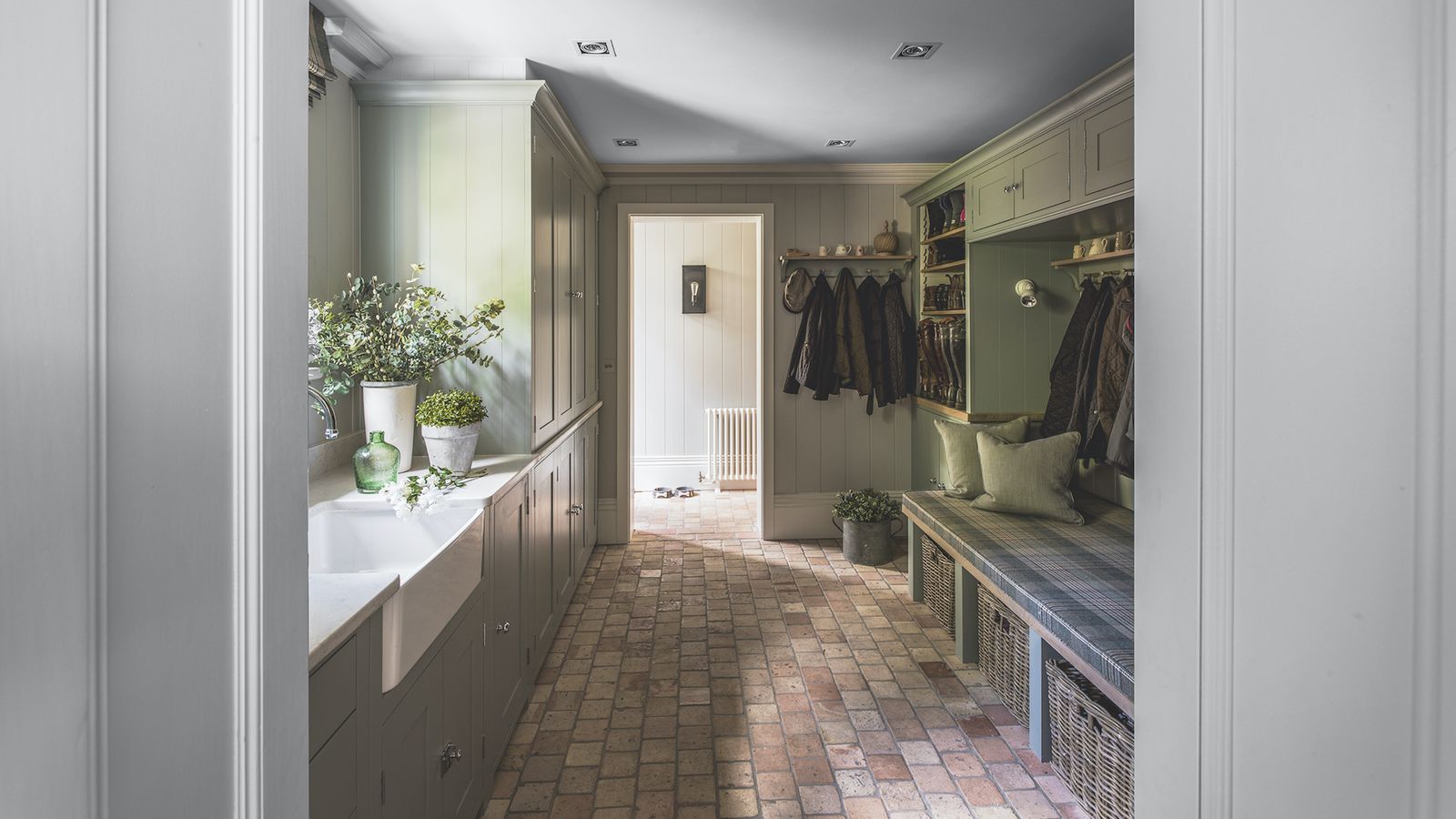 23 boot room ideas that seamlessly blend style and function | Homes and ...