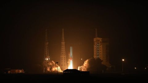 Iran launches 3 satellites on Simorgh rocket's 1st successful orbital ...