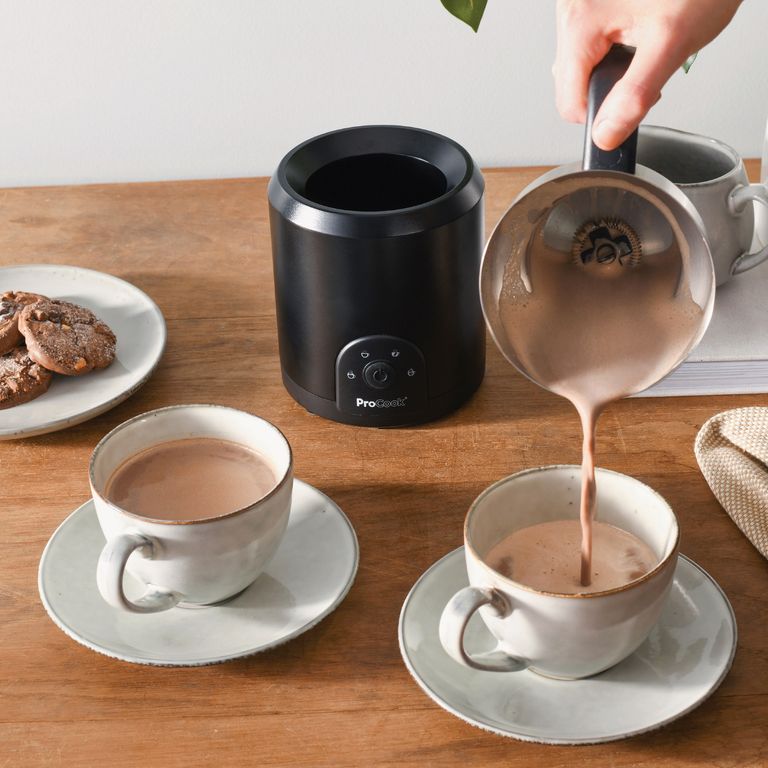 I tried ProCook’s new hot chocolate maker and milk frother | Ideal Home
