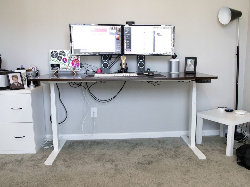 How to keep your desk neat and tidy while you work from home (and why ...
