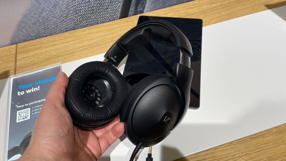 Sennheiser's HD 600 range of audiophile headphones gets a surprise new ...